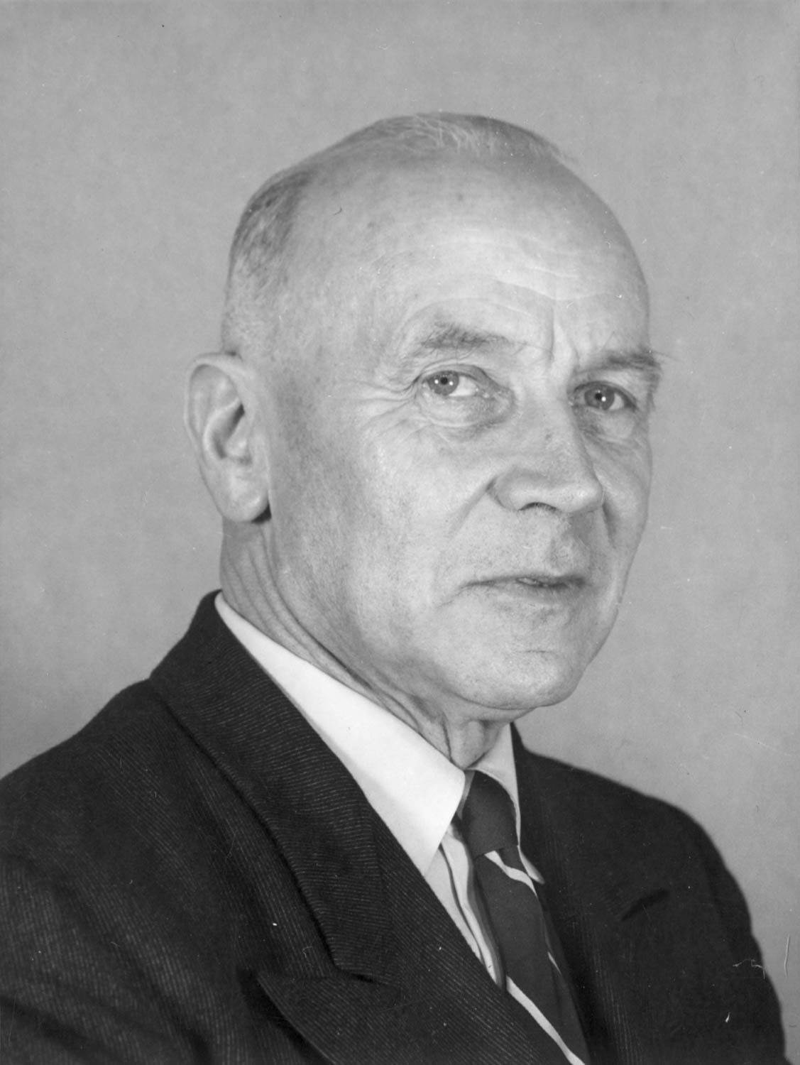 Dr Robert Southby OBE - Archives